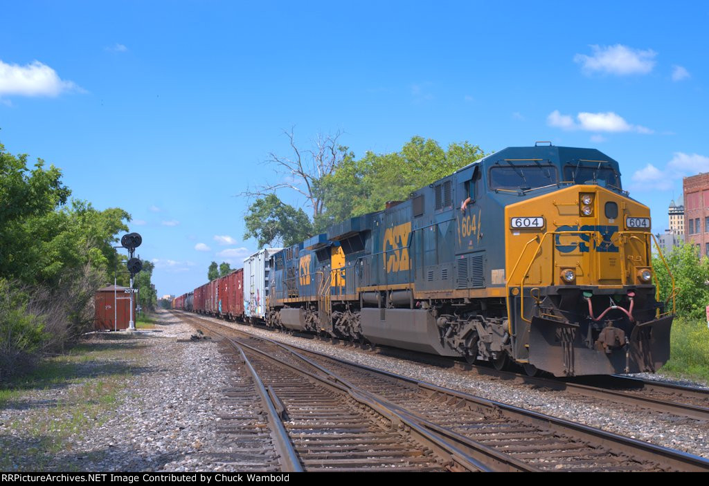 CSX 604 northbound Dayton, Ohio